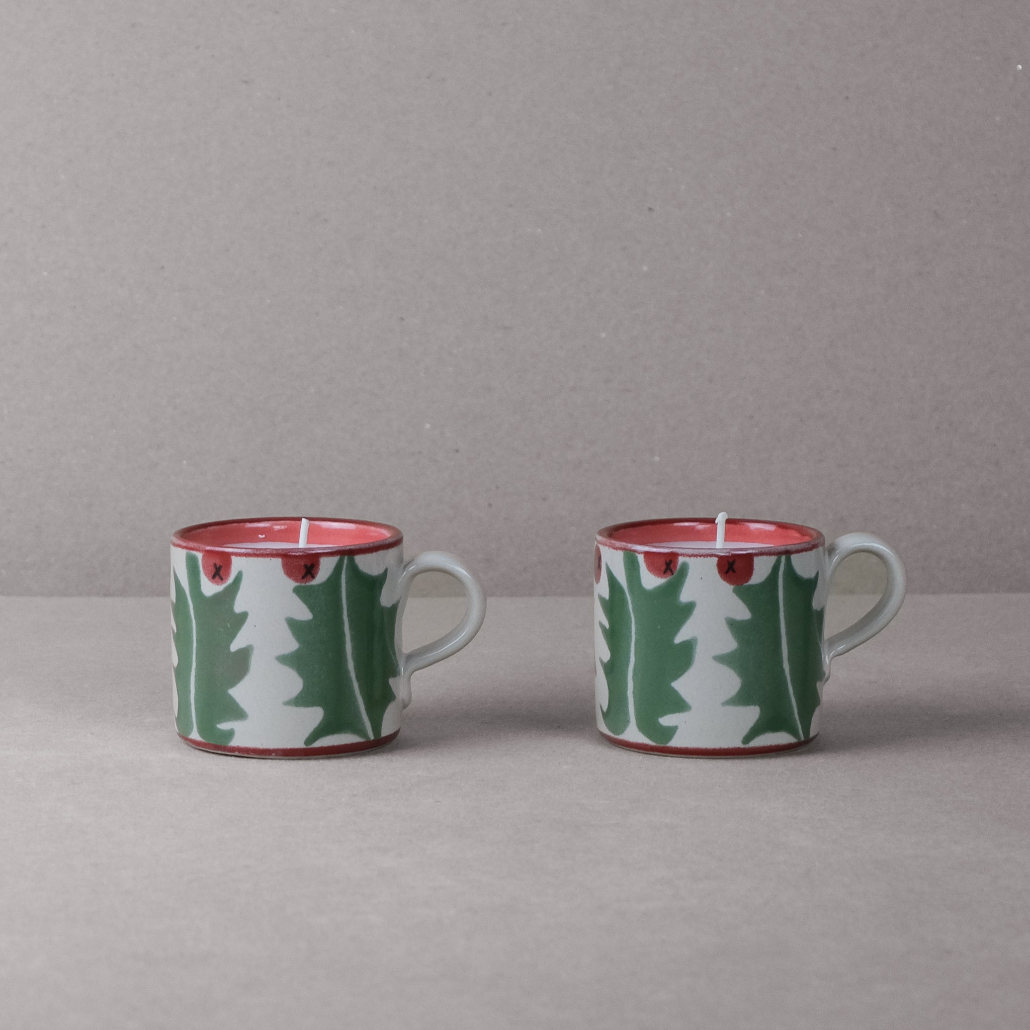 Pair of Holly Candle Mugs – ANTA