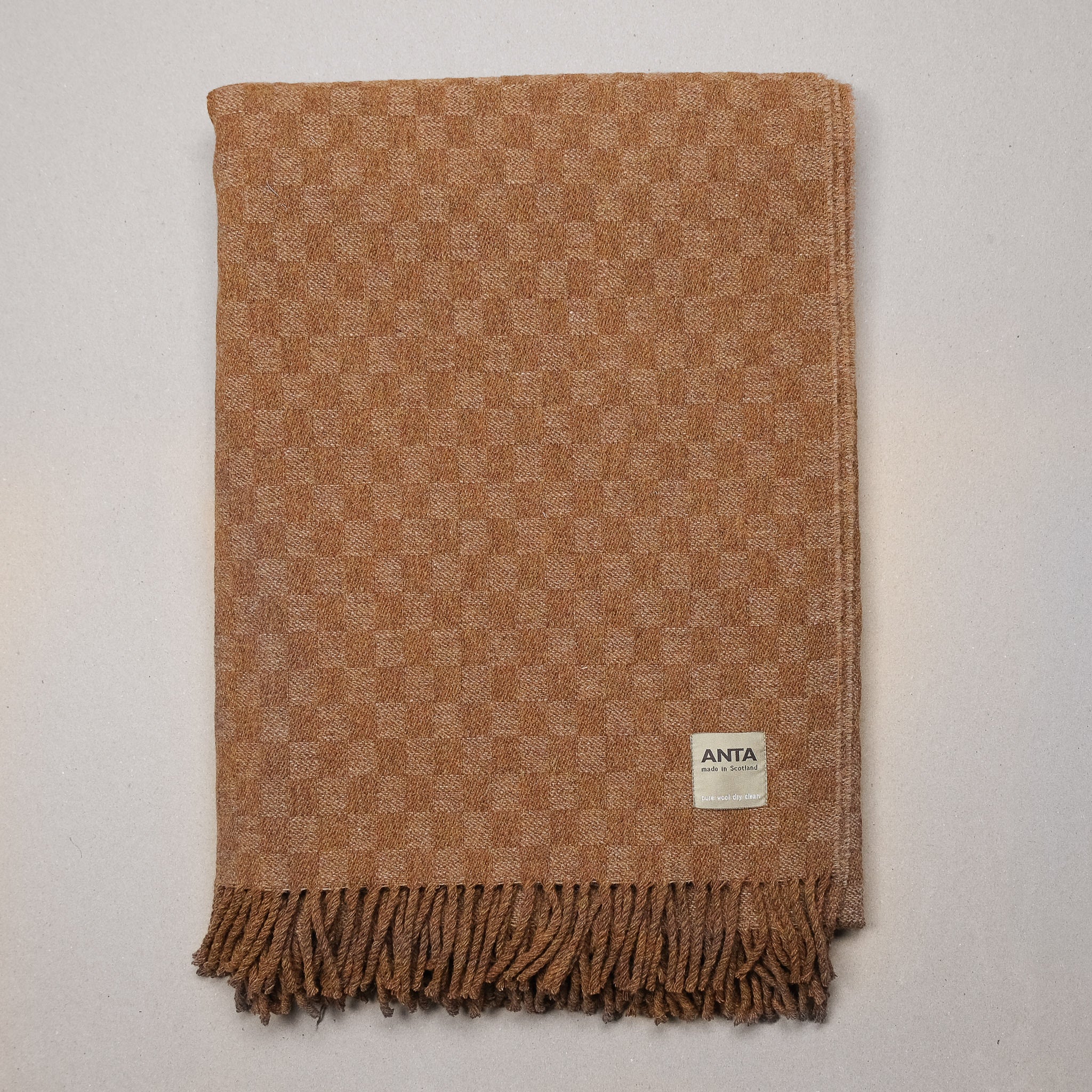 Throws – ANTA